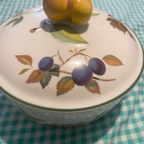 Royal Worcester | Dining | Royal Worcester Eversham Vale Covered ...